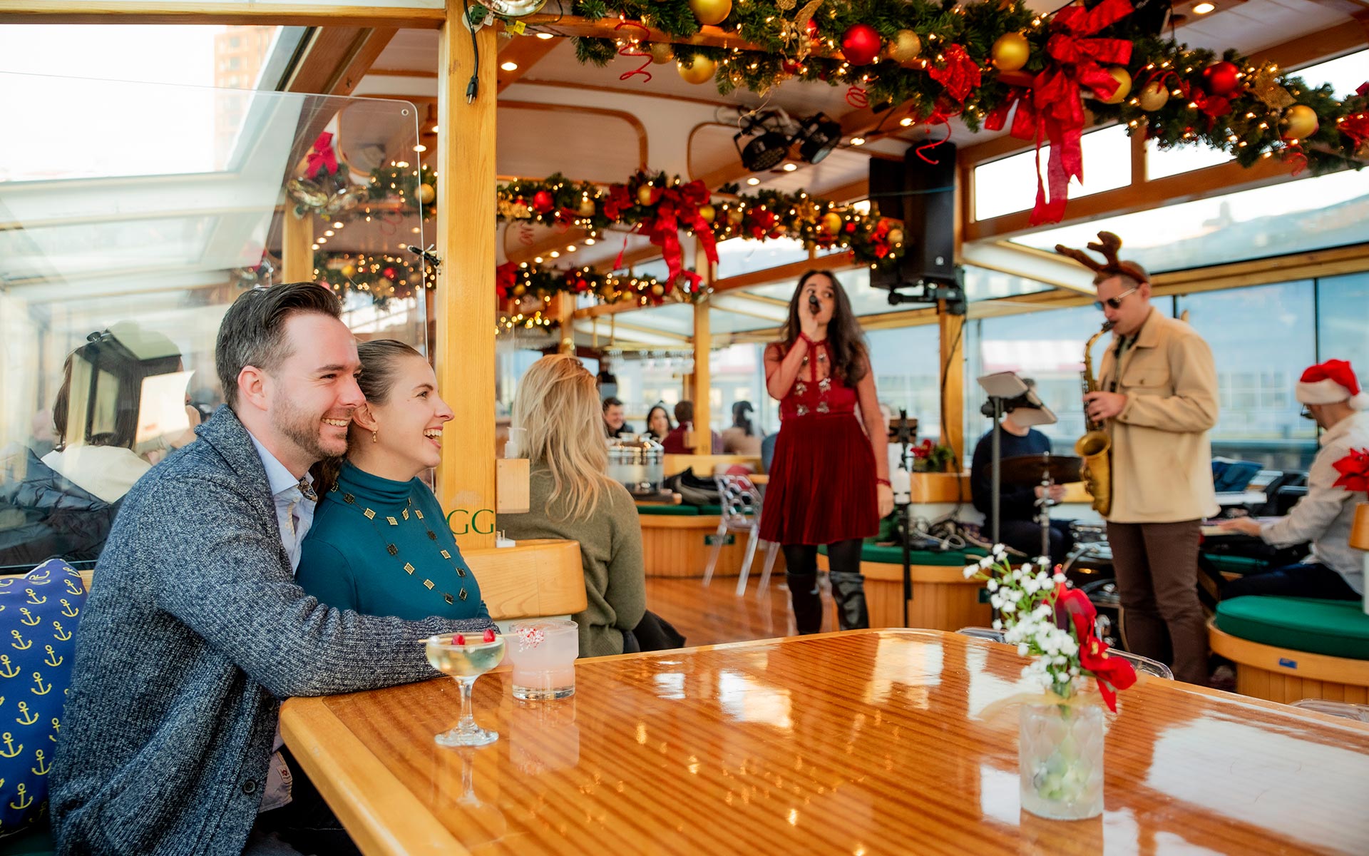SailNYC_Holiday-Cruises_Hero